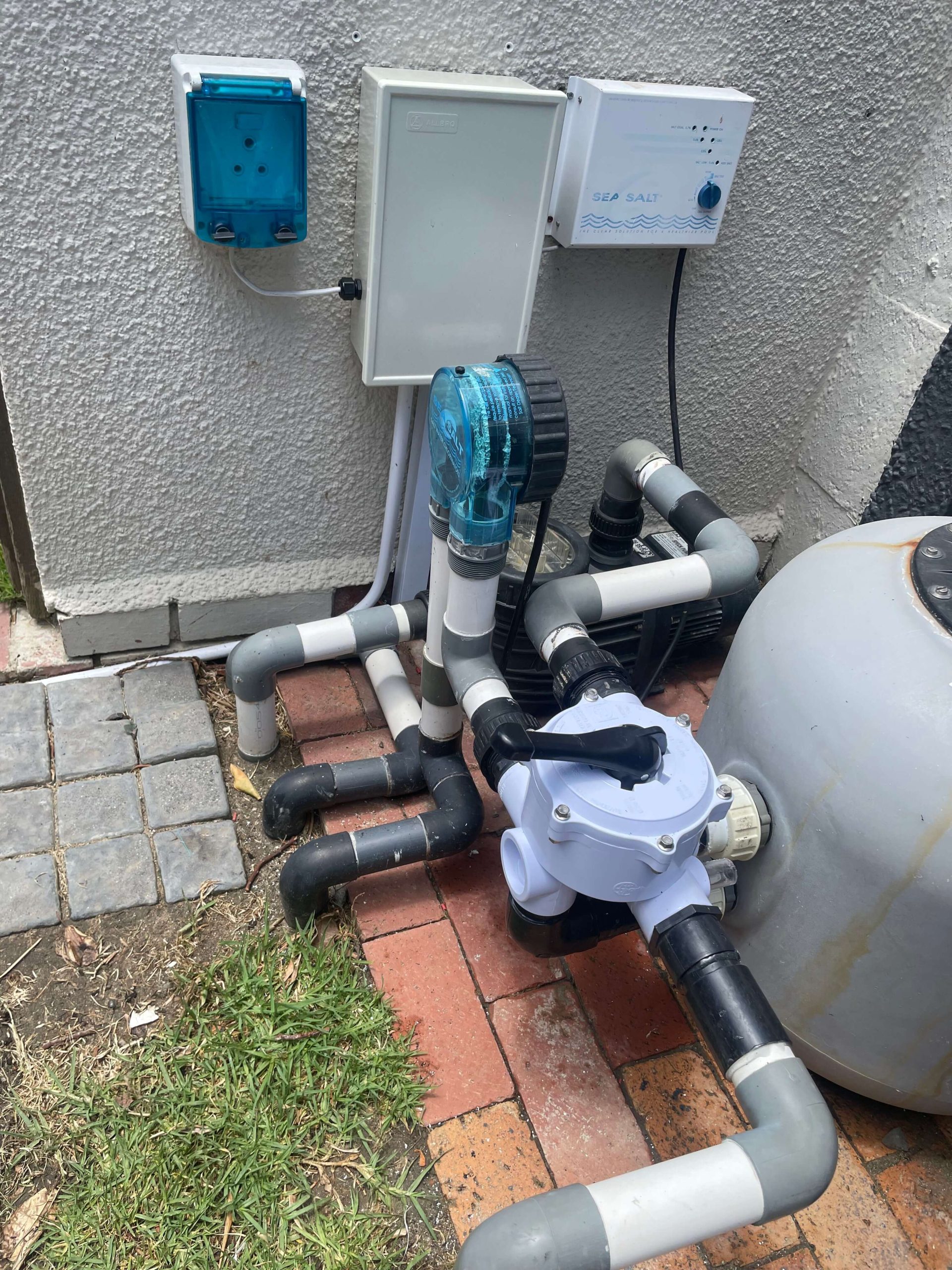 Install Pool Filtration system at affordable price - Pools Reno